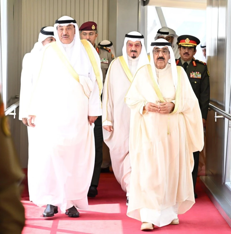 Amir Sheikh Meshal Departs For Official Visit To France | Kuwait Local News