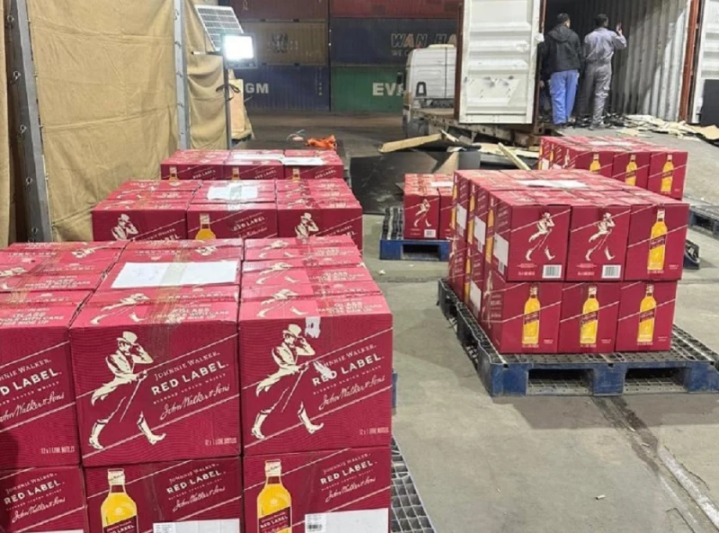 Customs Seized 1,188 Bottles Of Alcohol At Shuwaikh Port | Kuwait Local ...