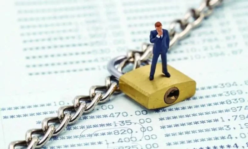 Deadline For Biometric Fingerprinting Ends: Over 224,000 Non-Kuwaitis ...