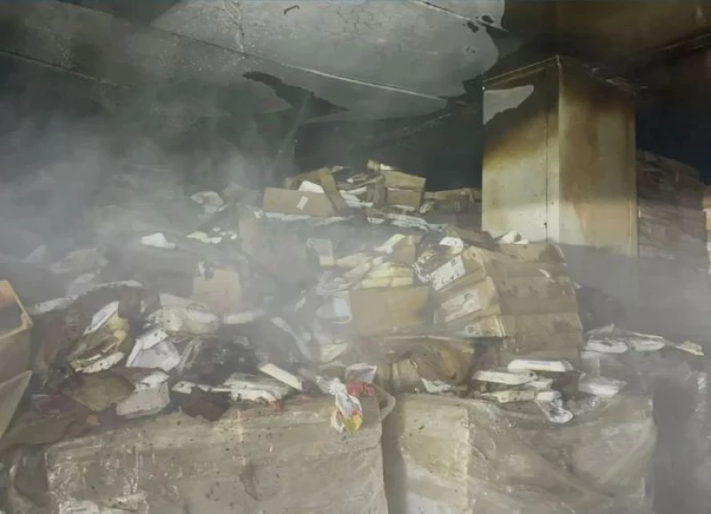 Fire Breaks Out In Al-Ardiya Food Company | Kuwait Local News