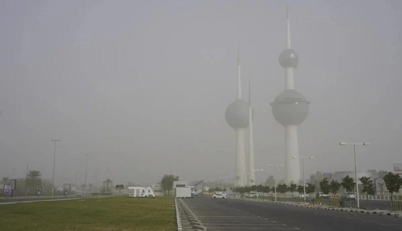 Kuwait Braces For Hot, Dusty Weekend With Strong Winds And High Sea ...