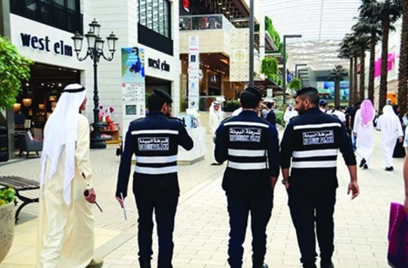 Kuwaiti Police Return To Summer Uniforms | Kuwait Local News