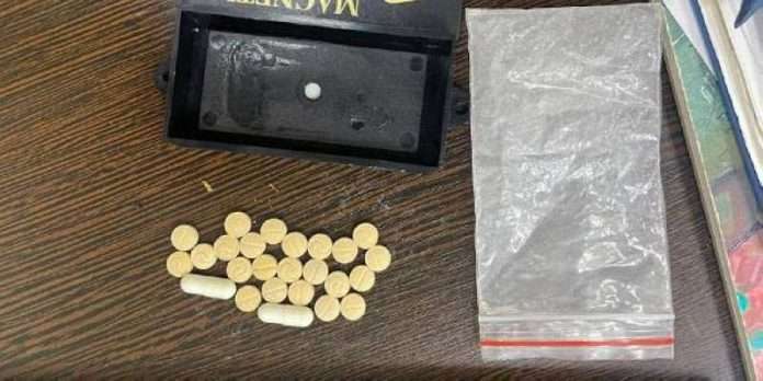 Lyrica Pills Seized From Kuwaiti | Kuwait Local News