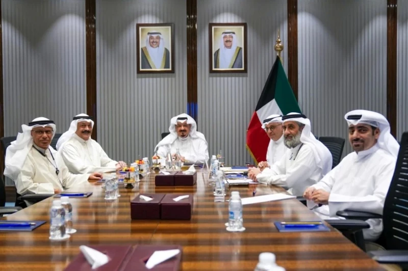 PM Reviews Power And Water Projects | Kuwait Local News