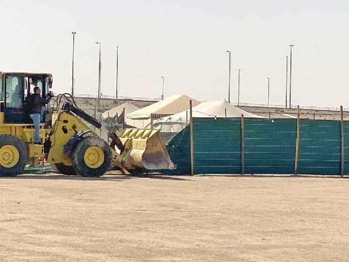 The Ahmadi Municipality Removes 18 Camps | Kuwait Local News